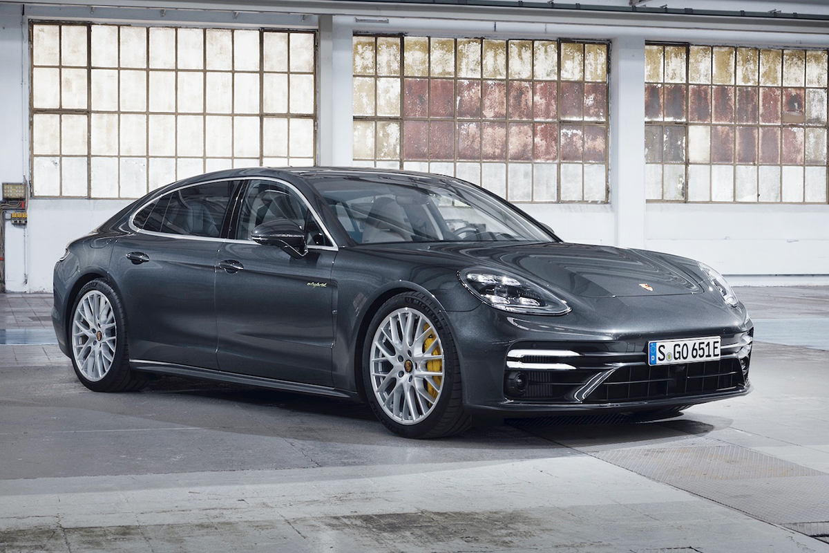 Porsche, 700 PS Güç Üreten Yeni Panamera Modellerini Pazara Sunuyor ...